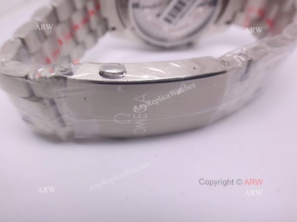 Swiss 9300 Movement Omega Seamaster chronograph replica Planet Ocean ...